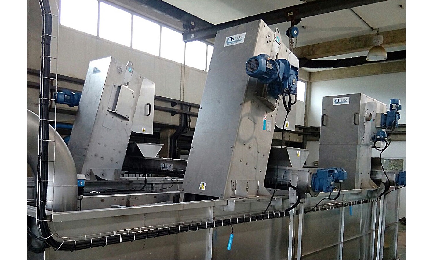 LIGHT SERIES AUTOMATIC BAR SCREEN – IDM PIRINEO